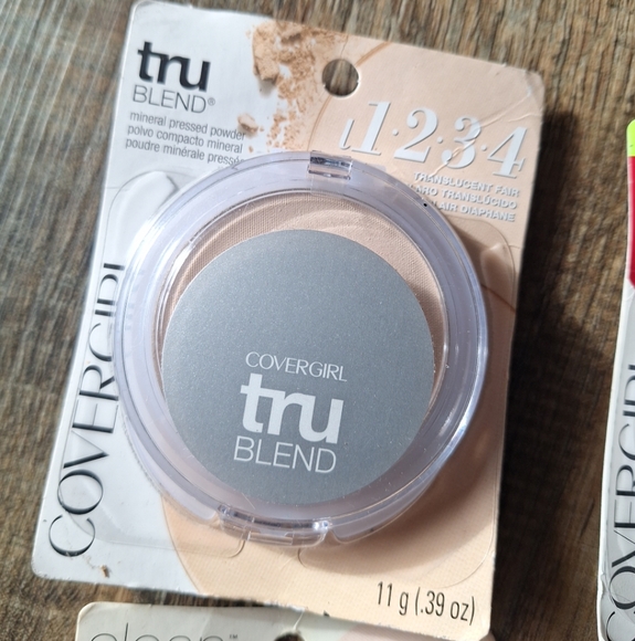 COVERGIRL | Makeup | Covergirl Maybelline And Colormates Makeup Set ...